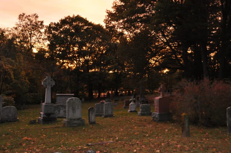 Haunted Places in Wisconsin: Best Baraboo Tours 2022